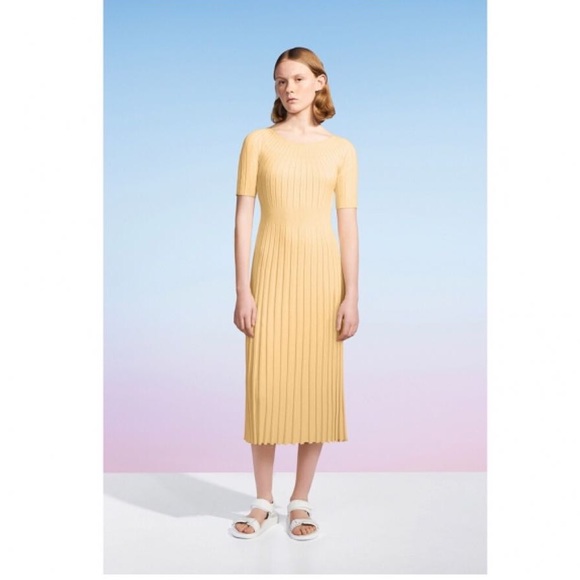 Uniqlo | Dresses | Nwot Uniqlo U Crew Neck Ribbed Balloon Dress | Poshmark